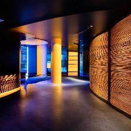 Bold and Energetic Artistry – Modern Aesthetic Design with Dynamic Visuals